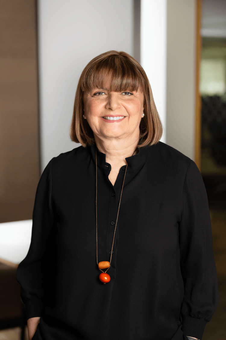 Laura Schoen - Profile - Weber Shandwick